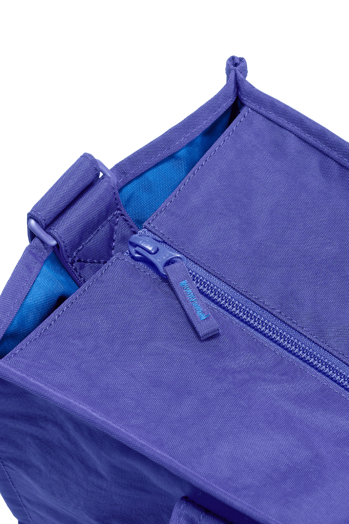 Crunch Carryall 03 | Beyond The Vines