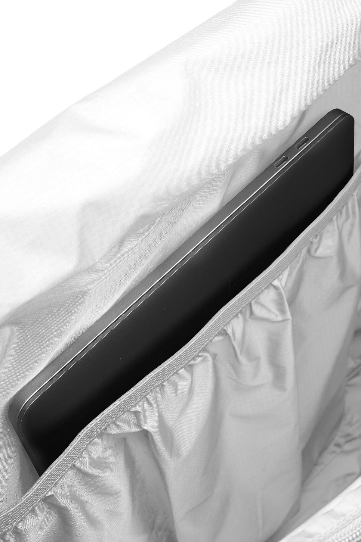 ParaPack 002 | Beyond The Vines